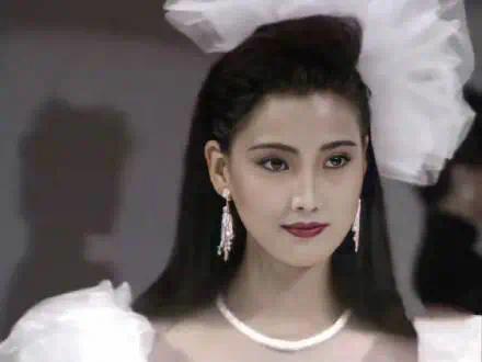 35年前“选美大赛”不露胸、不露臀吊打所有网红 -6parkbbs.com